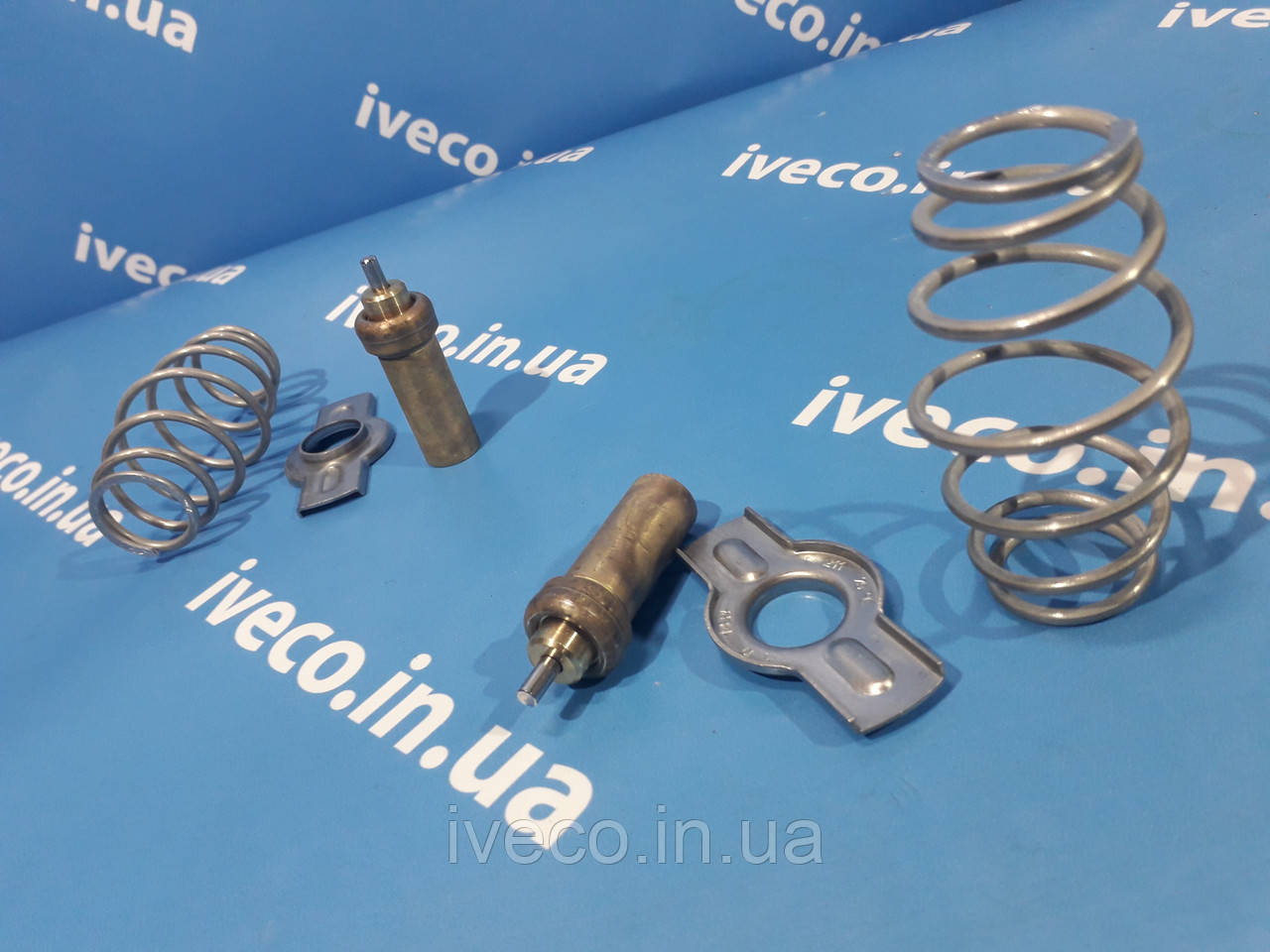 Ремкомплект термостата Iveco Stralis Trakker Cursor Івеко 504027457 ...