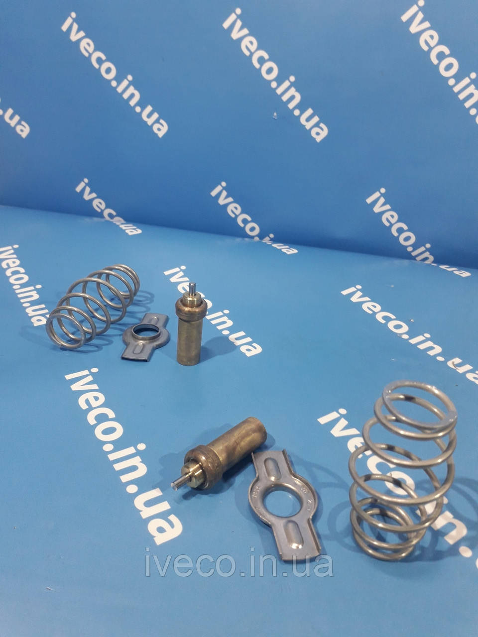 Ремкомплект термостата Івеко Iveco Stralis Trakker Cursor 10/13 ...