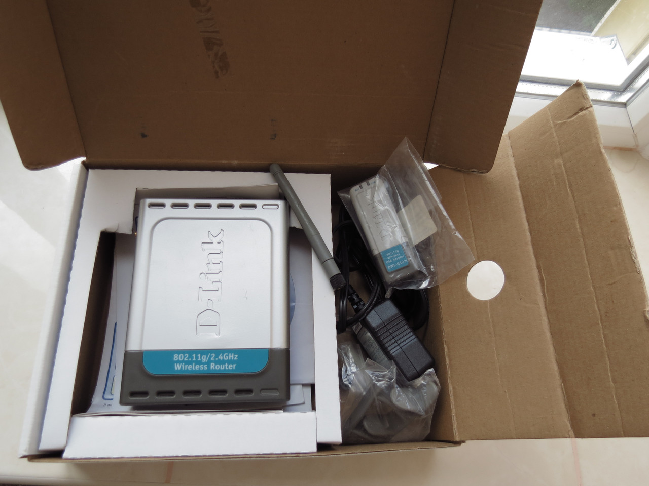 Wi-fi роутер D-link Di-524 + Wi-Fi USB адаптер DWL-G122, цена 670 грн ...