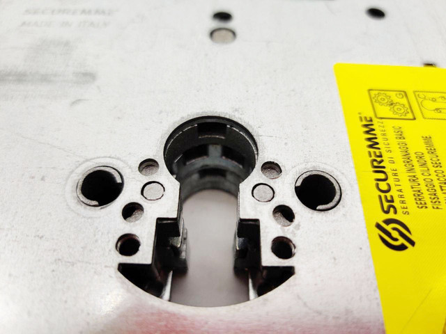 Замок Врезной Securemme 2663 GXX (Италия) — в Категории "механические ...