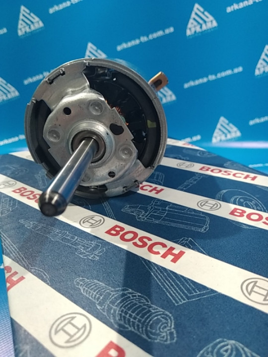 Купить Моторчик печки (ЭЛЕКТРОДВИГАТЕЛЬ ОТОПИТЕЛЯ) MB ACTROS MP2/MP3 ...