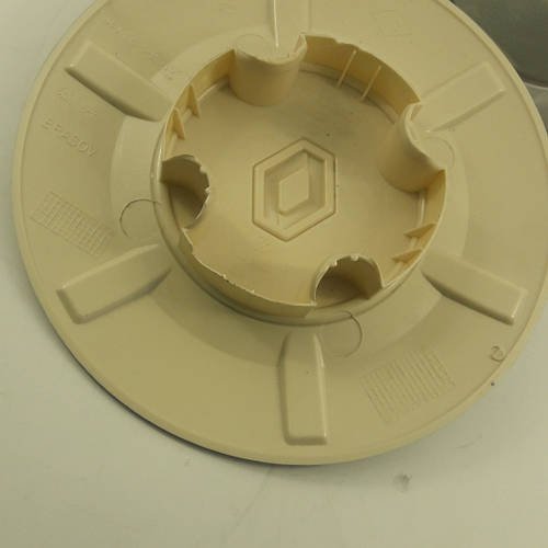 Купити Колпак колеса Renault, ціна 186 ₴ - Prom.ua (ID# 1214118429)