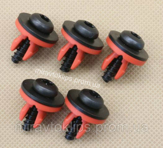 Купити Кріплення бампера, вставка під саморіз Ford Focus, Escape ...