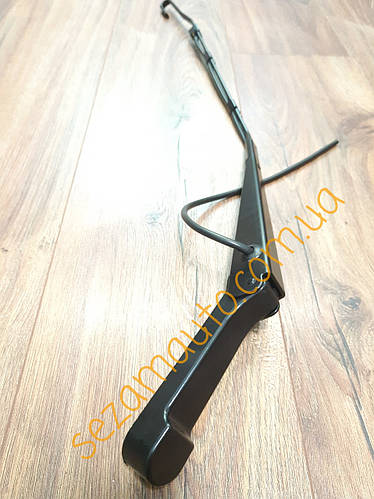 Купить Щеткодержатель рычаг дворника правый с распылителем СПРИНТЕР 96 ...