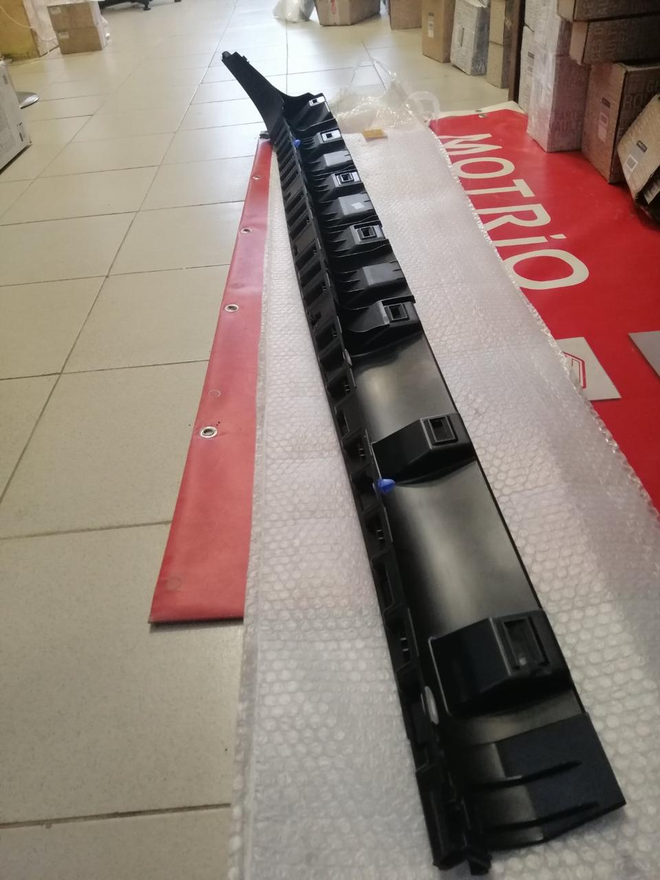 Накладка порога права Renault Duster (Original 764260812R) (ID ...