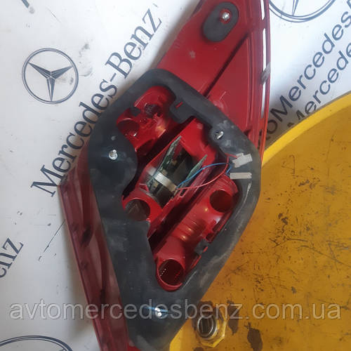 A2048201964 , A2048202064 Mercedes C-204 седан ліхтар задній лівий ...