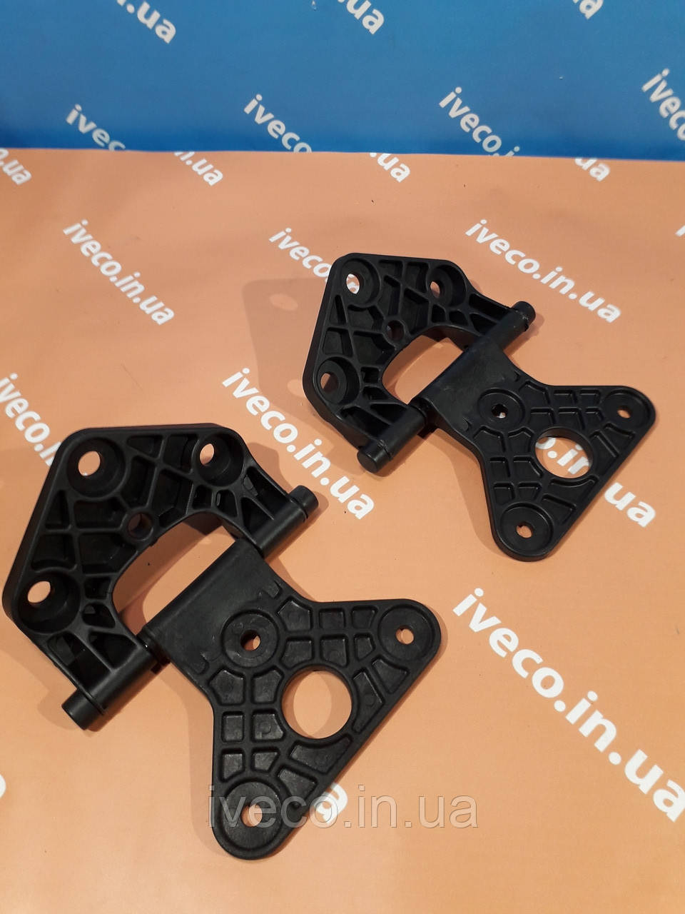 Навіс капота Iveco Trakker Stralis Івеко Тракер Страліс 504306106 ...