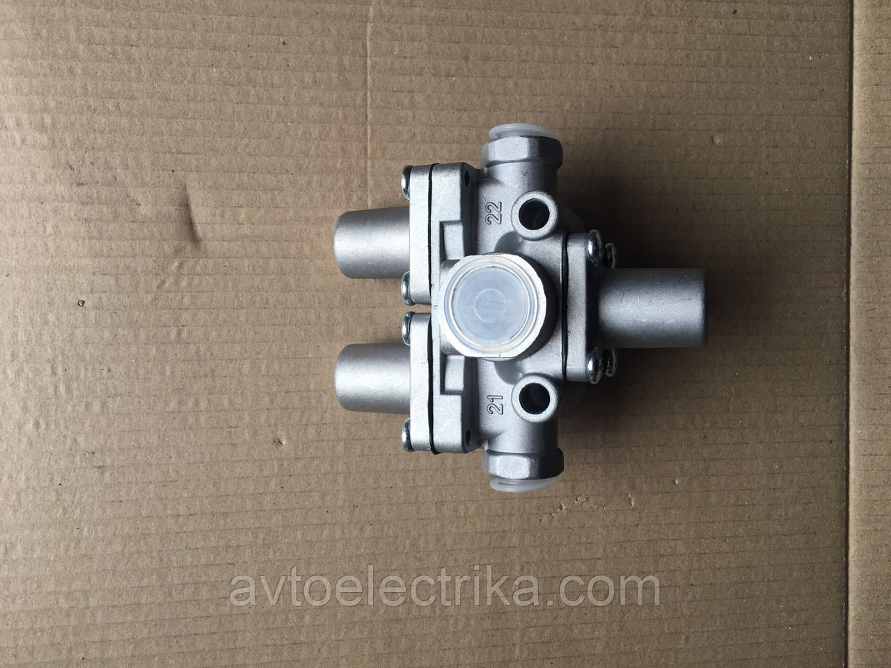 Купить Клапан защитный 3-й КАМАЗ, цена 650 ₴ — Prom.ua (ID#1258136294)
