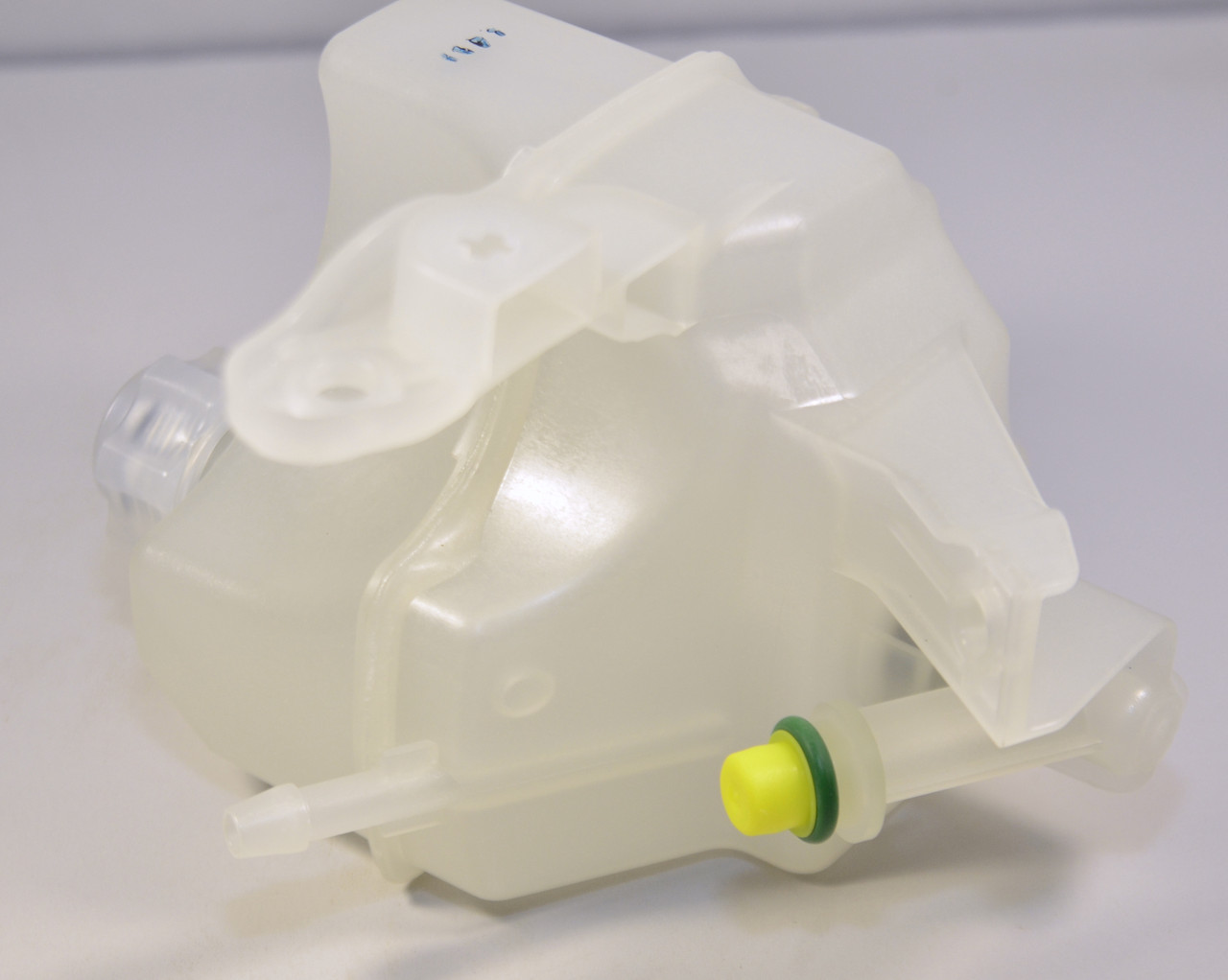 Бачок расширительный роботизированной КПП на Renault Trafic 2001 ...