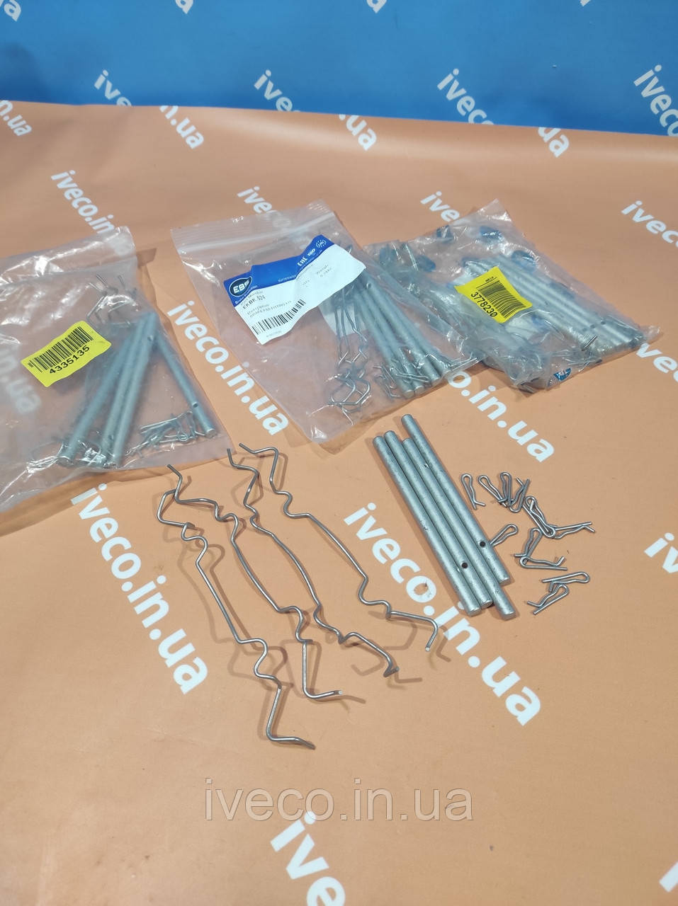 Скоби напрямні пальці супорту шплінти ремкомплект IVECO EUROCARGO Івеко ...