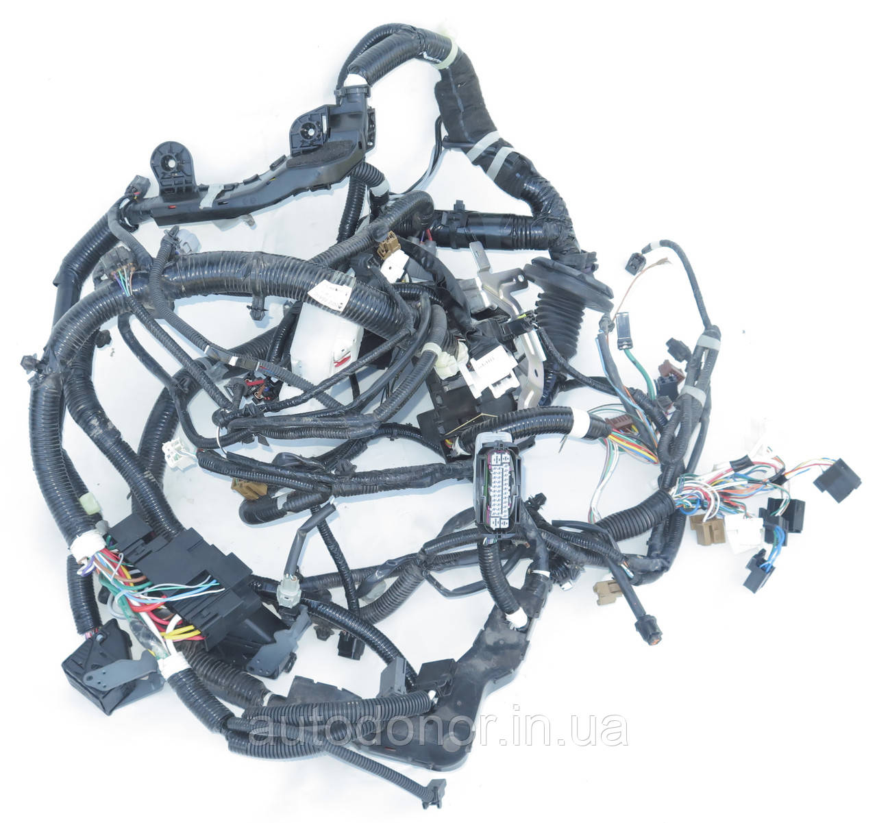 Дріт підкапотний Nissan Leaf ZE1 (18-) 24012-5SA1C: продаж, ціна у ...