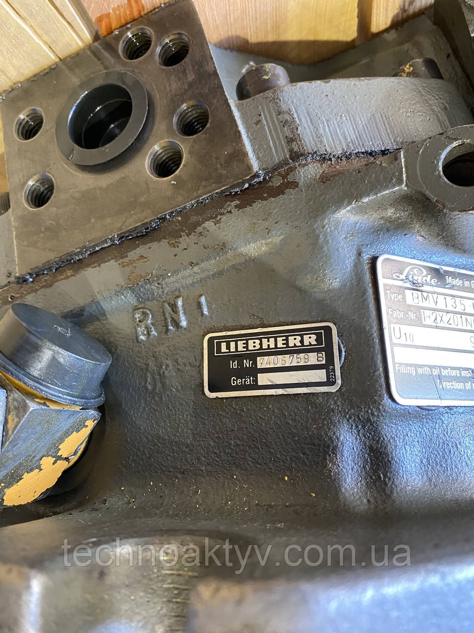 Гідромотор linde BMV 135-01 LIEBHERR PR722/PR722B, LR622/LR622B (ID ...