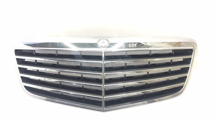 Купити Решітка радіатора Mercedes W211 Avangarde A2118801783, ціна 4800 ...