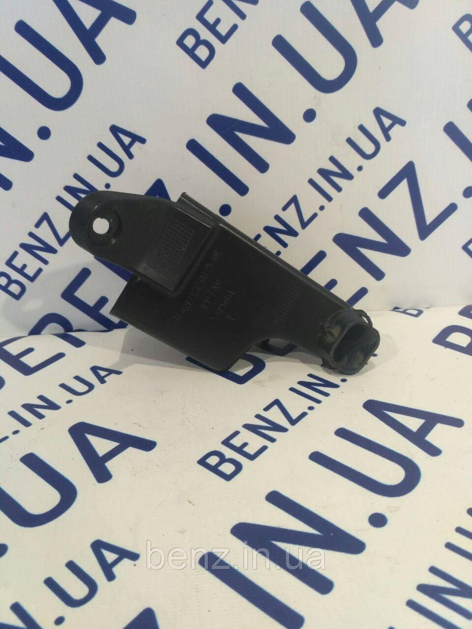 Штуцер водосток Mercedes W212, S212, C218 A2128320825, цена 200 грн ...