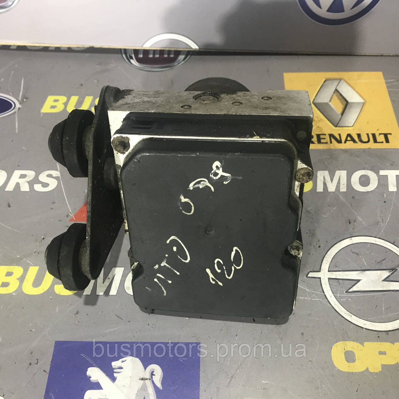 Блок Управління ABS Mercedes Vito 639 0265951106 0265230405 — Купити ...