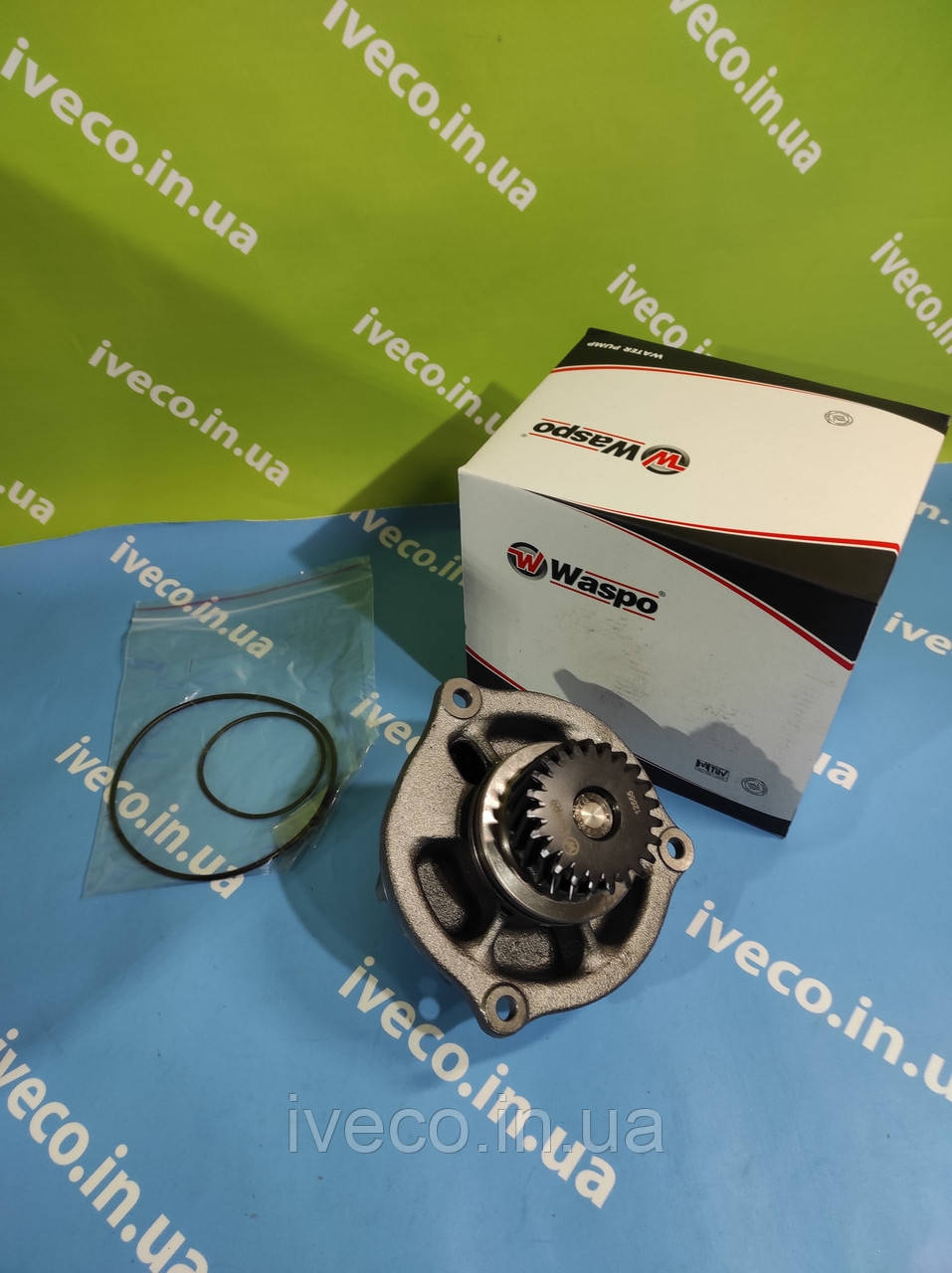 Помпа воды Iveco EuroStar EuroTech EuroTrakker Magirus Ивеко Евростар ...