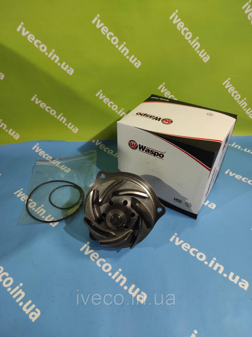 Помпа воды Iveco EuroStar EuroTech EuroTrakker Magirus Ивеко Евростар ...