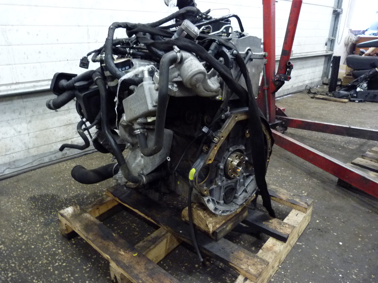 Купить Двигатель мотор OM 646 OM646 646.981 DE LA для Mercedes Vito ...