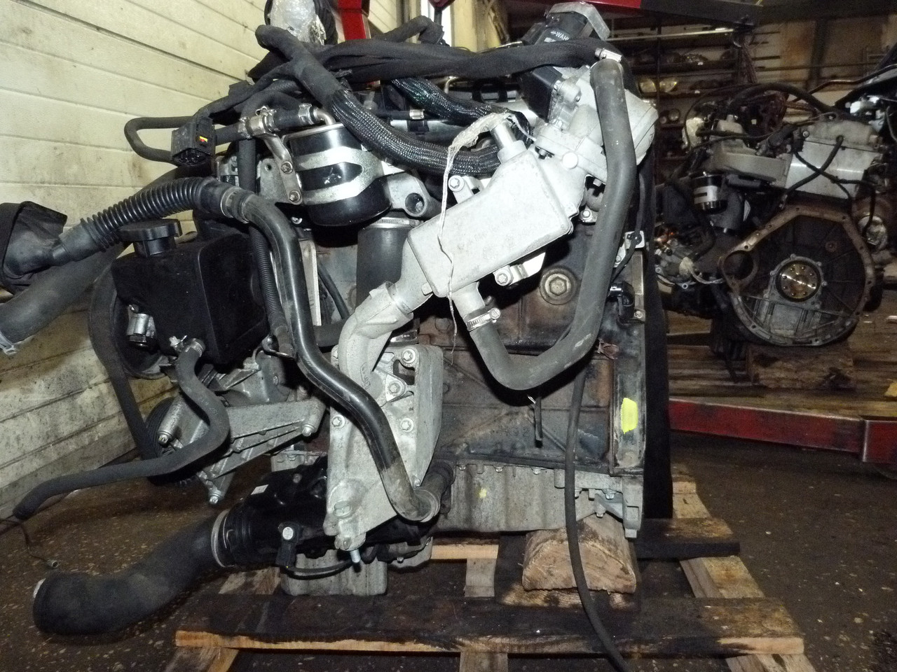 Купить Двигатель мотор OM 646 OM646 646.981 DE LA для Mercedes Vito ...