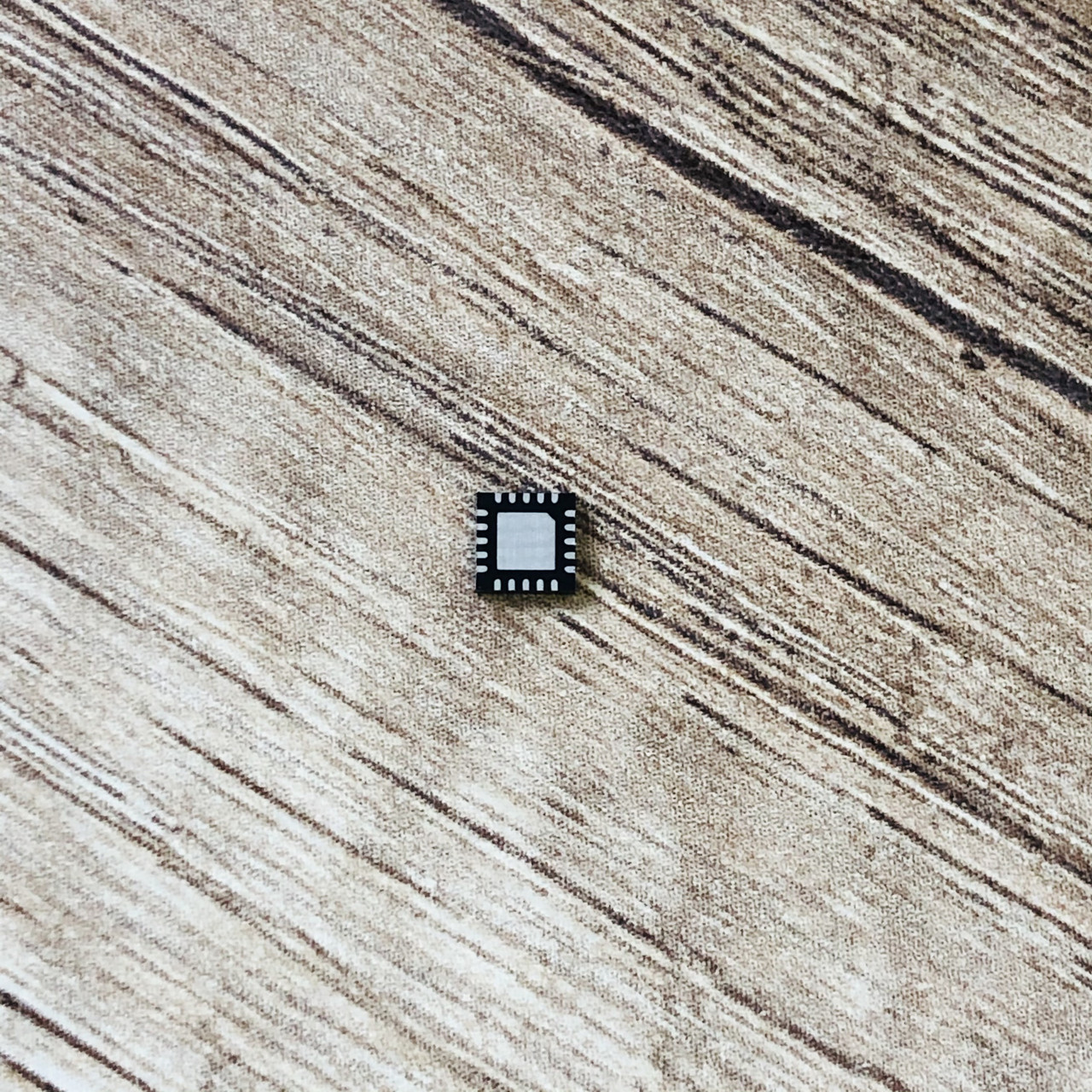 Микросхема BQ24737 / BQ737 оригинал: продажа, цена в Львове. Микросхемы ...