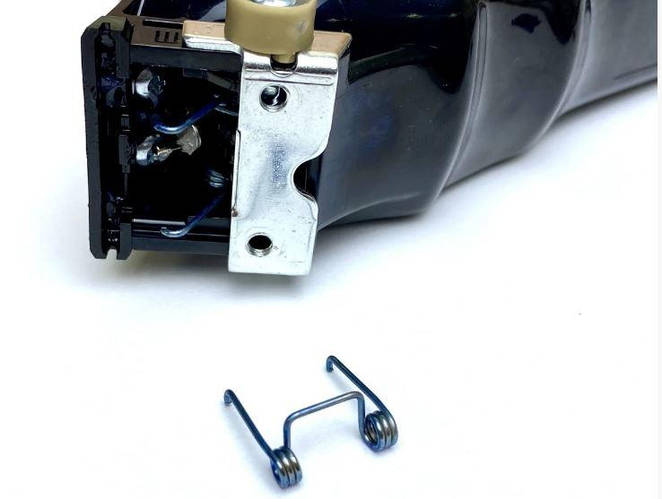 Пружинка под нож на машинки Wahl Tension Spring (S08504-7050), цена 250 ...