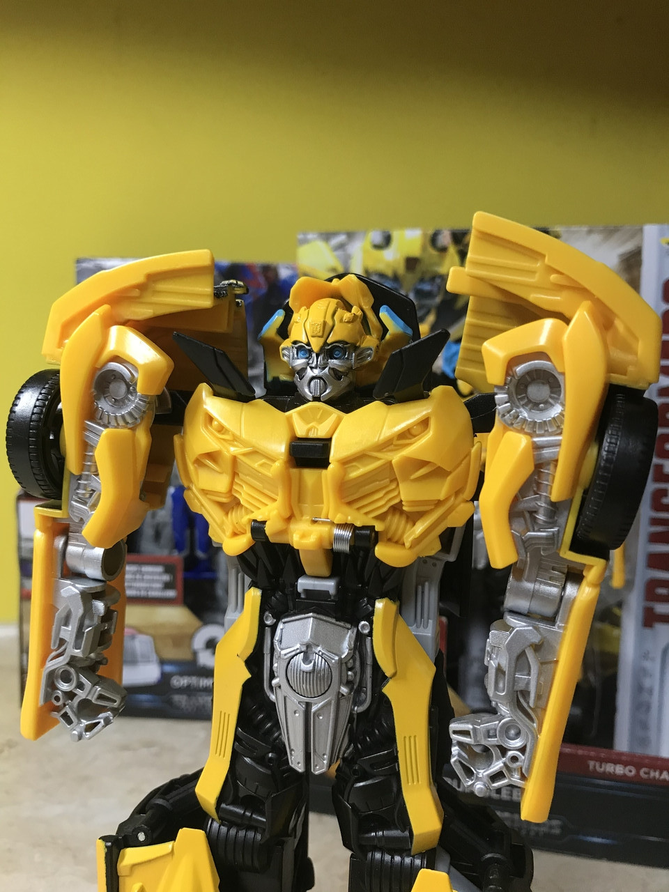 Купити Робот Бамблбі - Трансформери 5: Останній лицар Bumblebee ...