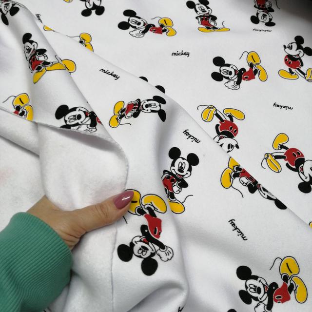 Трехнитка начес : ""Кольорові сни""