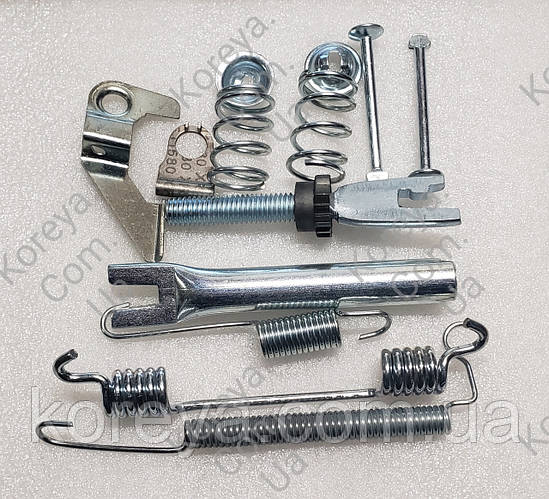 Ремонтный комплект задних тормозных колодок Ланос Сенс правый Украина ...