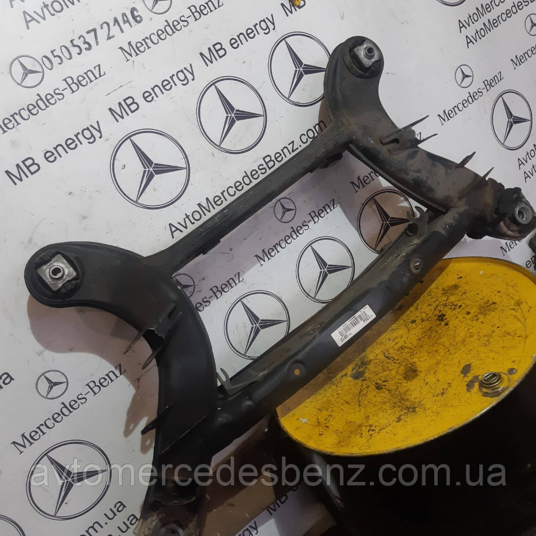 Балка задней подвески, подрамник, траверс Mercedes c-204, E-212, C-205 ...