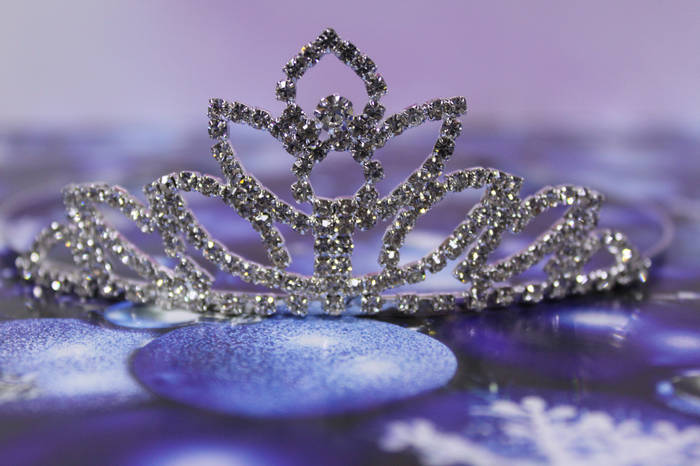 Корона для девочки новогодняя на праздник, цена 365 грн — Prom.ua (ID ...