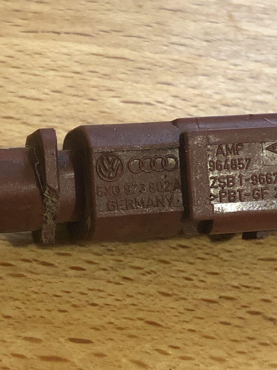 Купити Датчик температури газів 6x0973802A VAG VW Skoda SuperB Seat ...