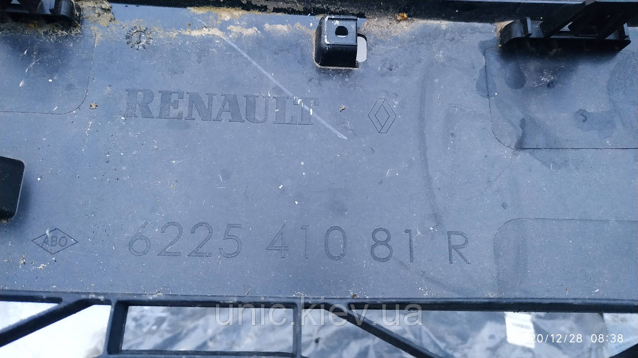 Решітка переднього бампера 622541081R Рено Сандеро Степвей рестайл нова ...