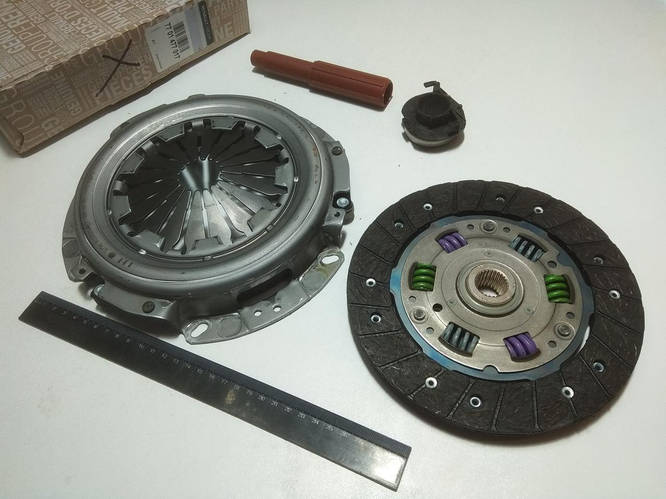 Купить Сцепление в сборе Logan 1.6, RENAULT (7701477017) D200 мм, цена ...