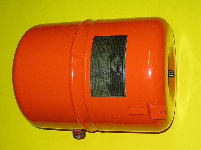 Расширительный бак газового котла 6VASOESP20 Fondital.
