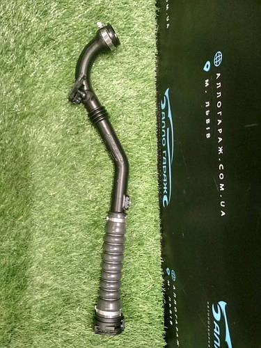 Патрубок інтеркулера Рено Лагуна 3 1.5 dci 2007-2015 Патрубок ...