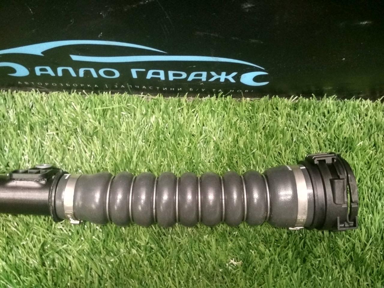 Купити Патрубок інтеркулера Рено Лагуна 3 1.5 dci 2007-2015 Патрубок ...