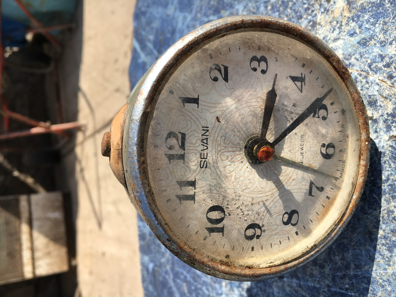 Будильник Севани Часы Механические Ссср Под Восстановление — Купить ...