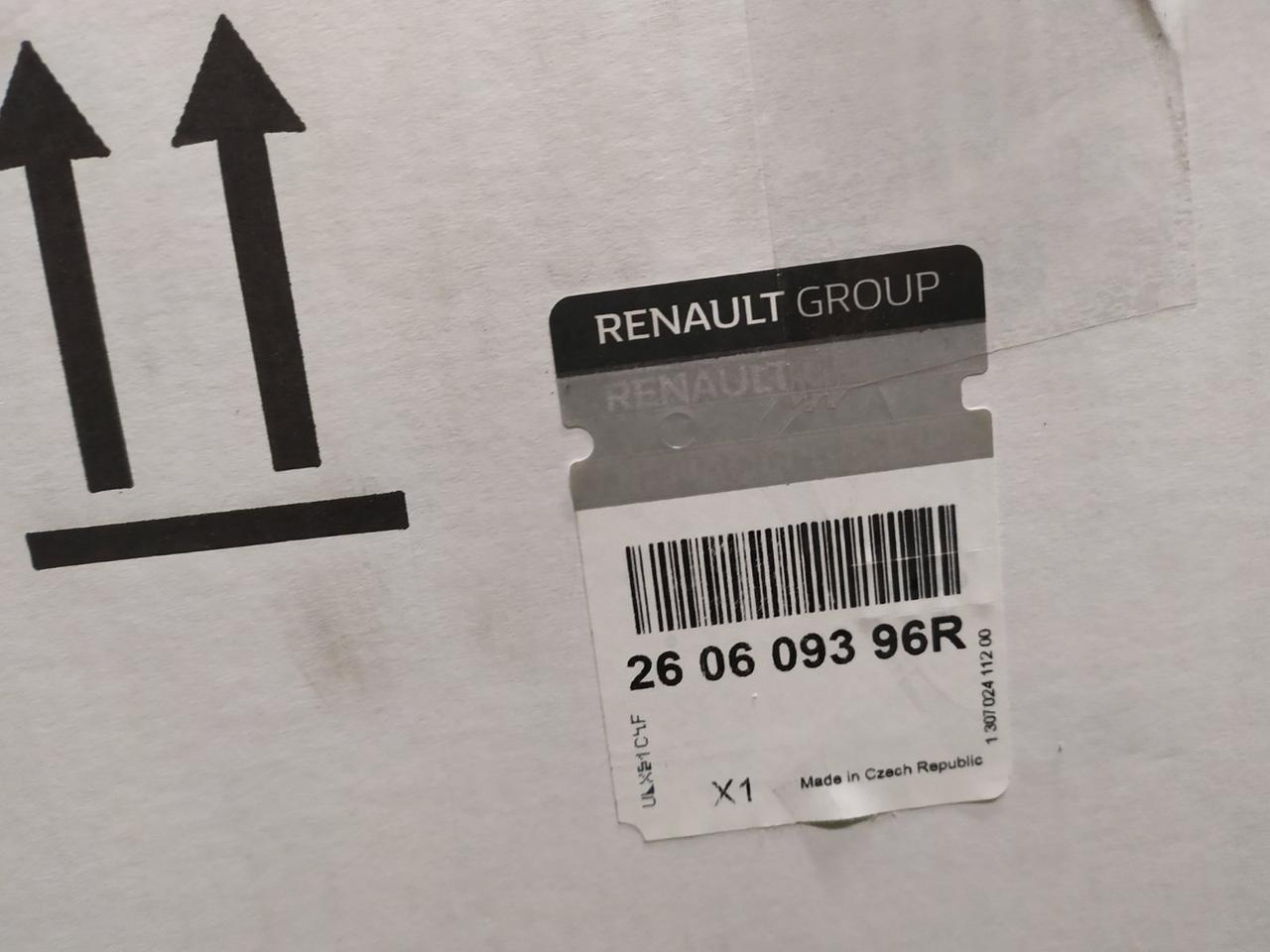 Купить Фара права Renault Megane 3 Чорна(Фара правая Renault Megane 3 ...