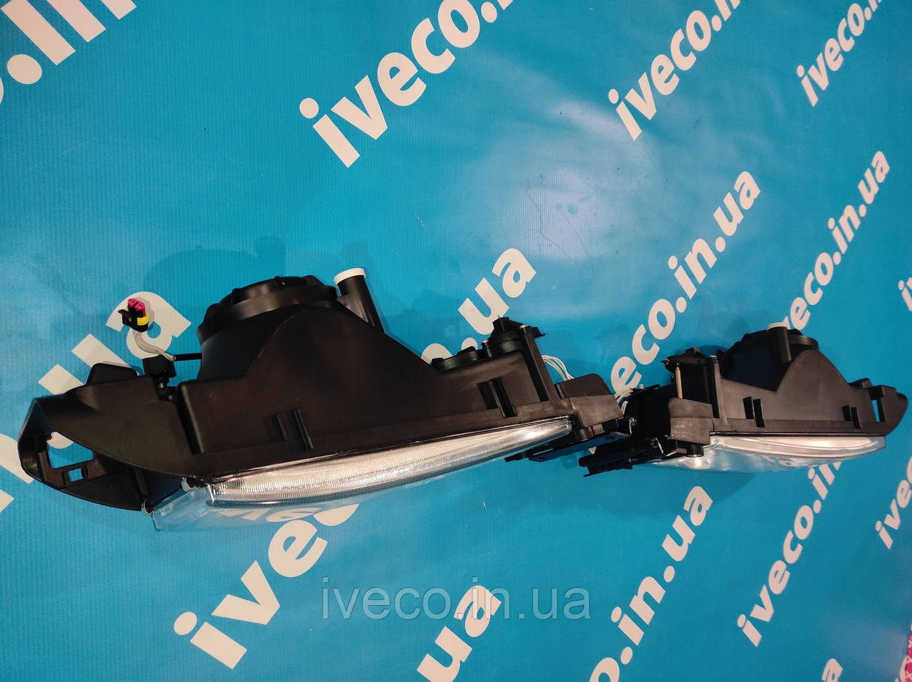 Фара ліва права Iveco Eurotech Eurostar 4861794 4861793 500305103 ...