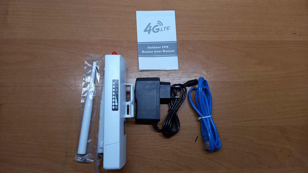 Внешний 4G модем с встроенным Wi-Fi роутером и двумя антеннами на 8dbi ...