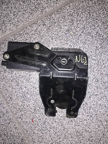 Купить Замок задней крышки BMW 5 (E60, E61) 7014870, цена 500 ₴ — Prom ...