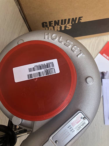 Купить Турбина (HOLSET) CASE Mag.310, NH T8050 (84269952 / 2839421 ...
