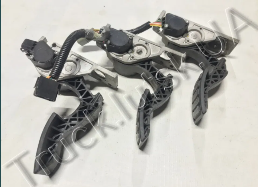 Педаль Volvo Вольво 20889706 21116878 20893527 21116881 21116877 20889 ...