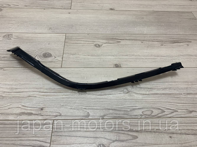 Молдинг решетки радиатора правый Mazda 3 BN 2017-2019 Original б/у ...