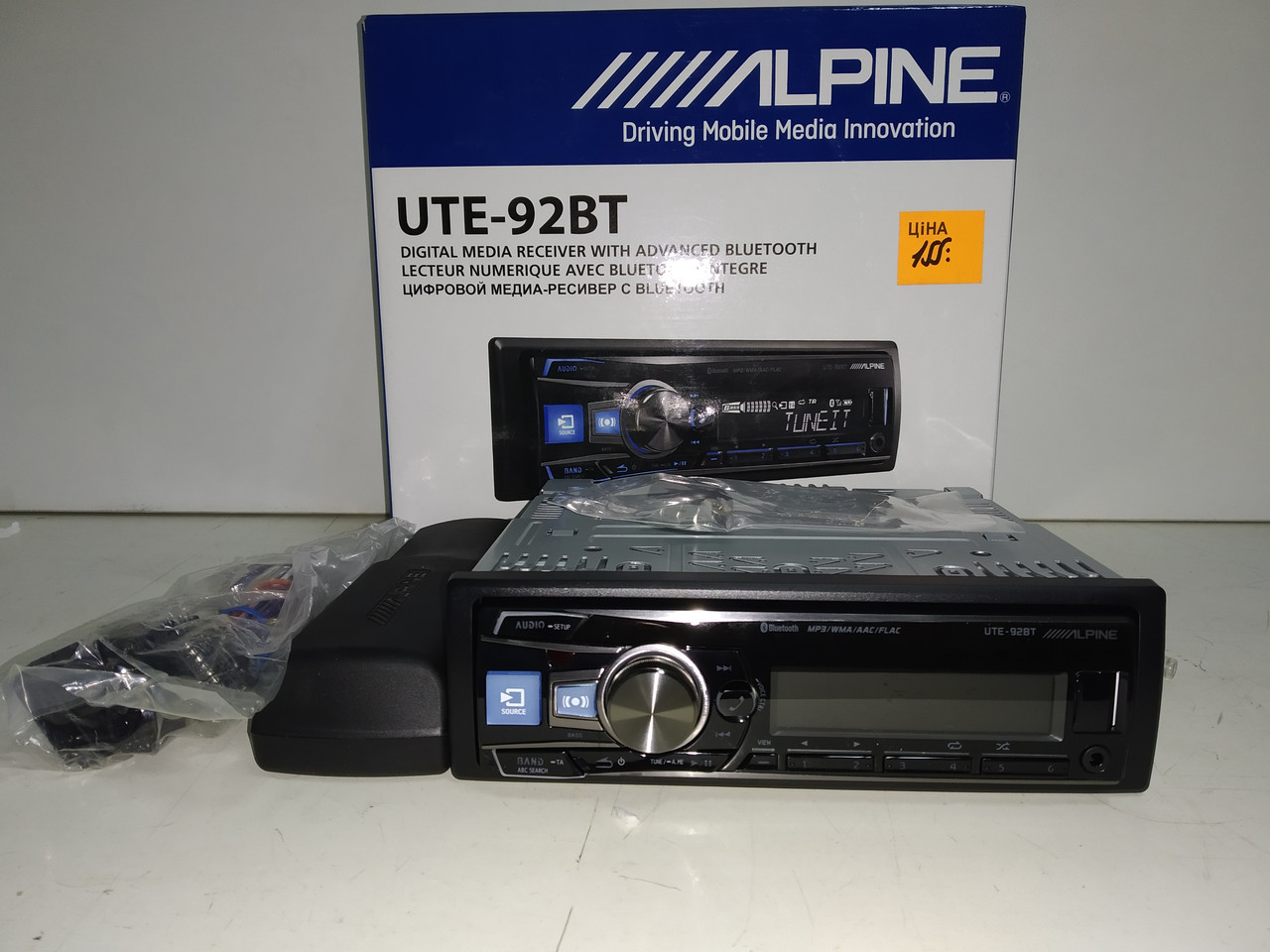 Автомагнітола Alpine UTE-92BT, ціна 6555 грн — Prom.ua (ID#963379516)