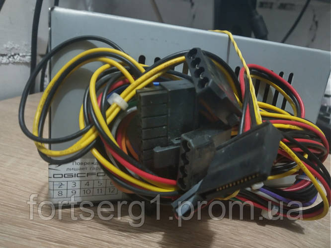 Блок питания LogicPower ATX-450W 120FAN, цена 250 грн — Prom.ua (ID ...