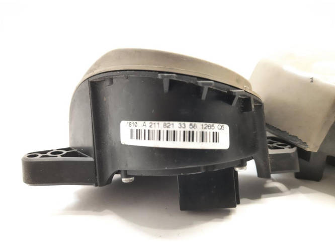 Купити Блок кнопок на кермо Mercedes W211 A2118213358, ціна 600 ...