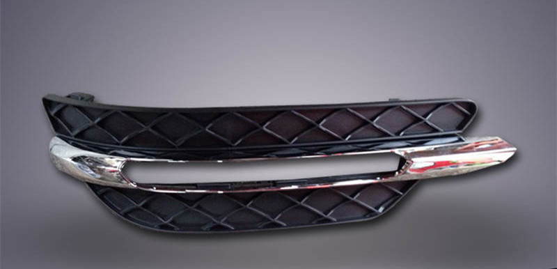 Купить Решетка бампера левая с хром рамкой w204 mercedes мерседес ...