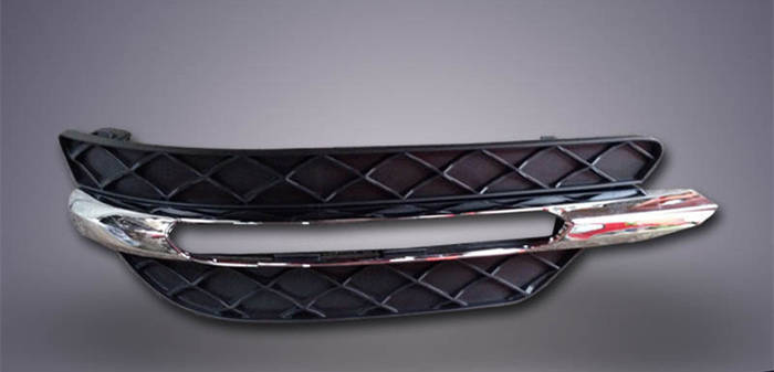 Купить Решетка бампера левая с хром рамкой w204 mercedes мерседес ...