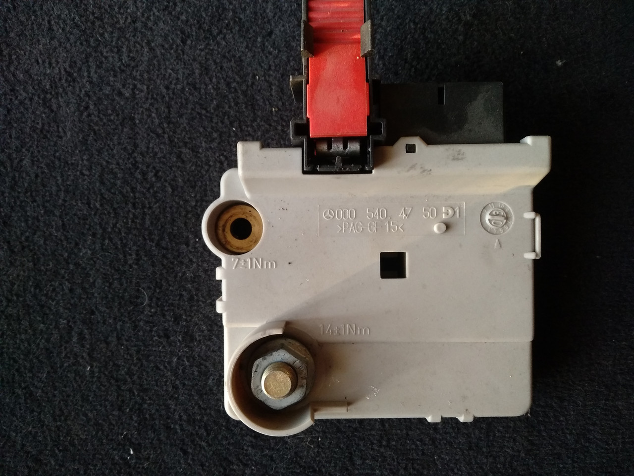 Блок Предохранителей, Патрон, над Задней Колесной Аркой Mercedes-Benz S ...